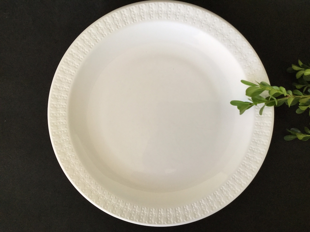 Corning Pyroceram White Tulips 8 Dinner Plates, USA Made - Etsy