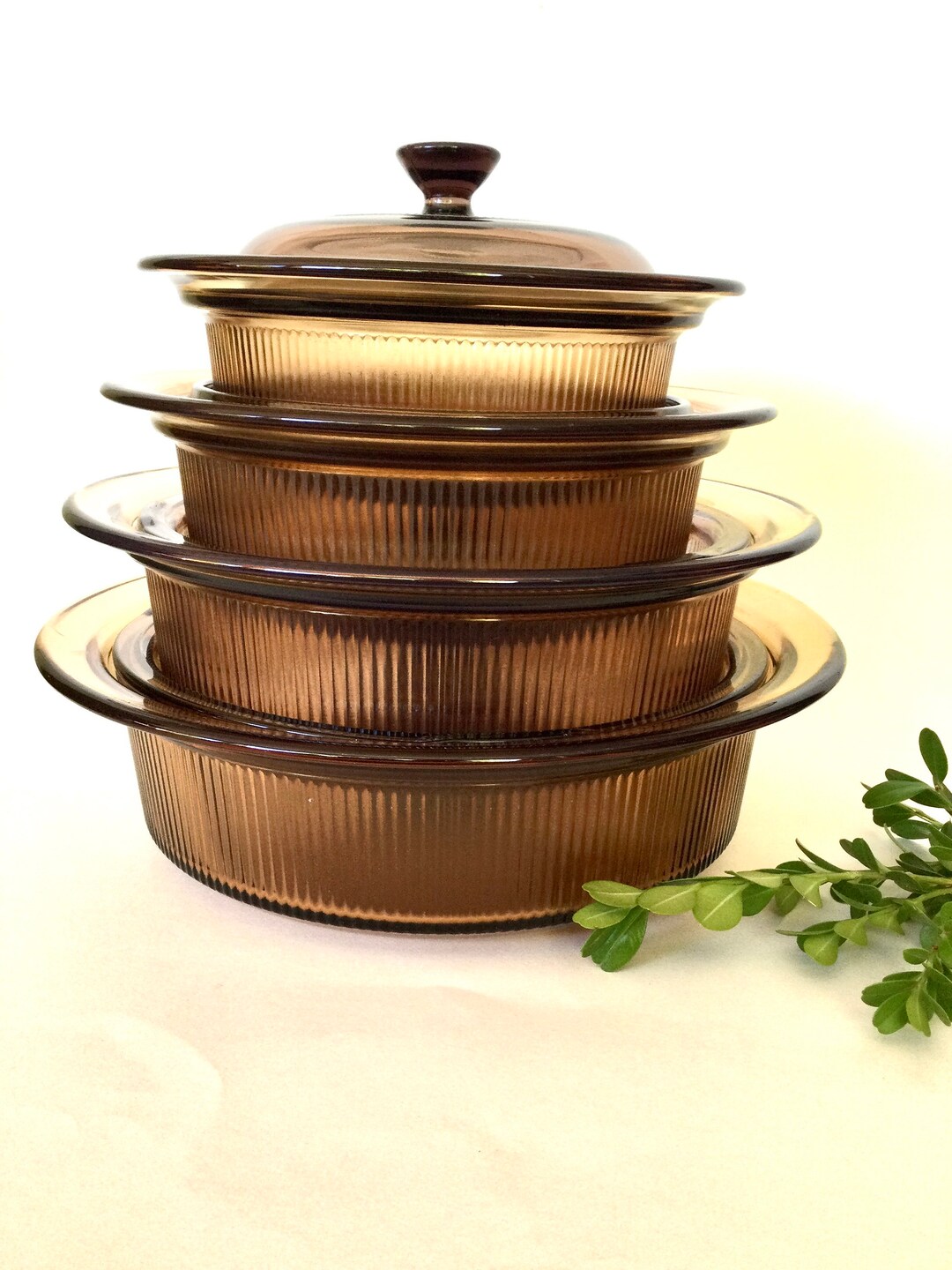 Vision Corning Amber/brown Round Casserole With Ribbing, Comes With ...