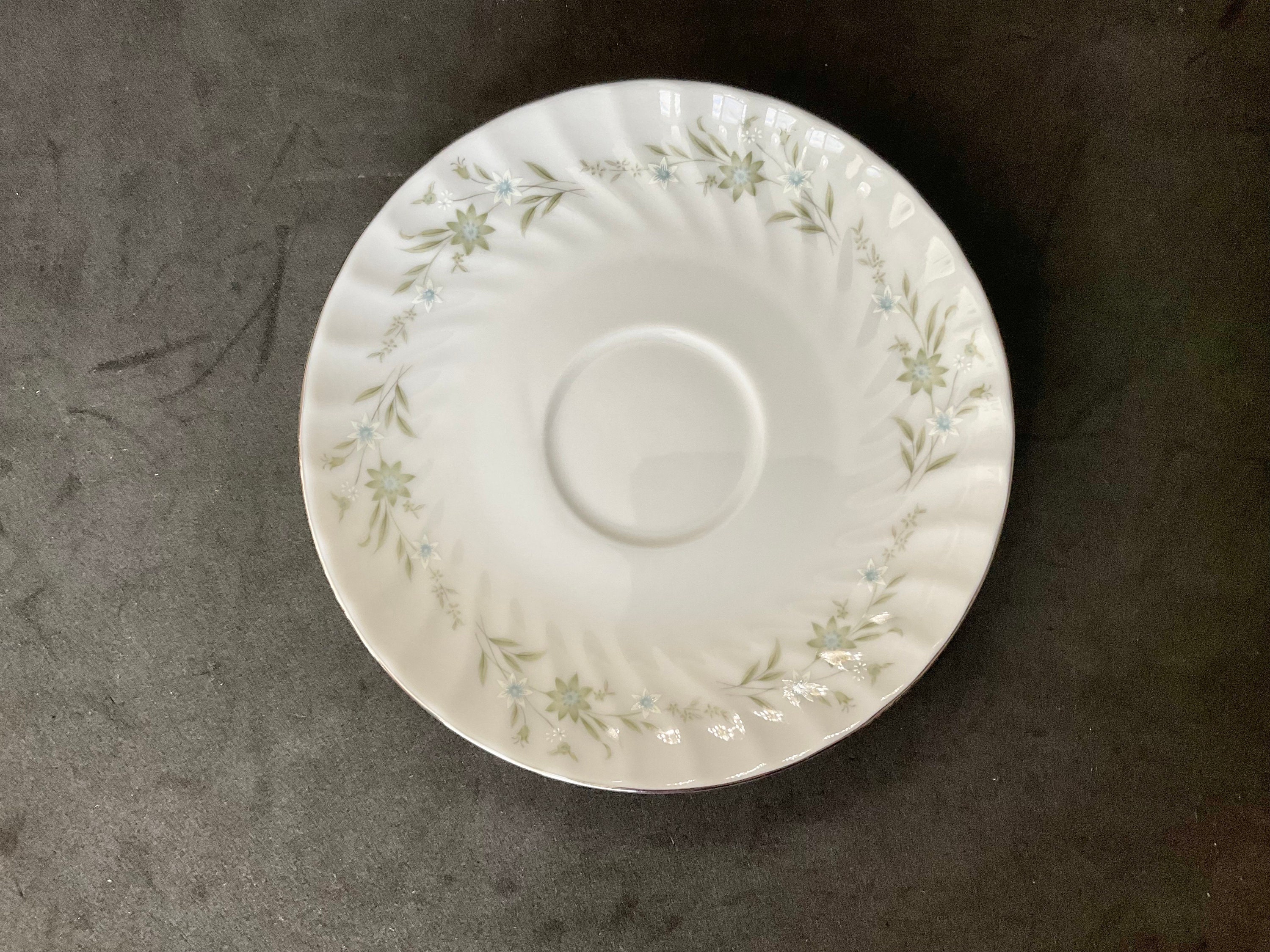 Coventry Felicia 656 Dinnerware Collection by Fine China Japan. Sold ...