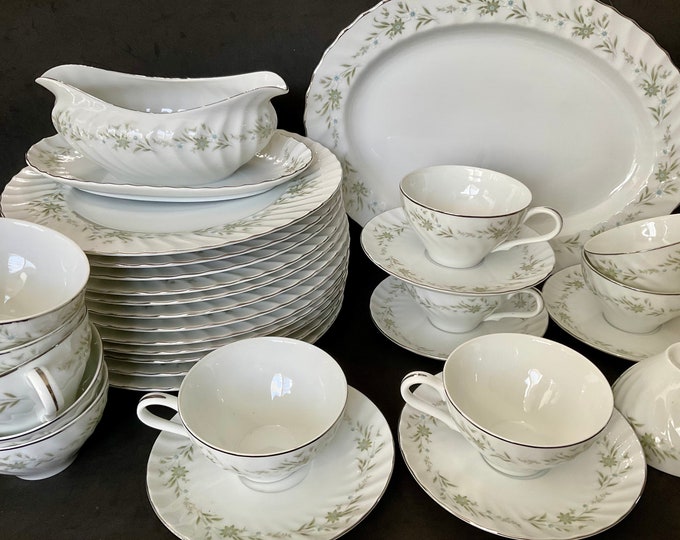 Coventry Felicia 656 Dinnerware Collection by Fine China Japan. Sold ...