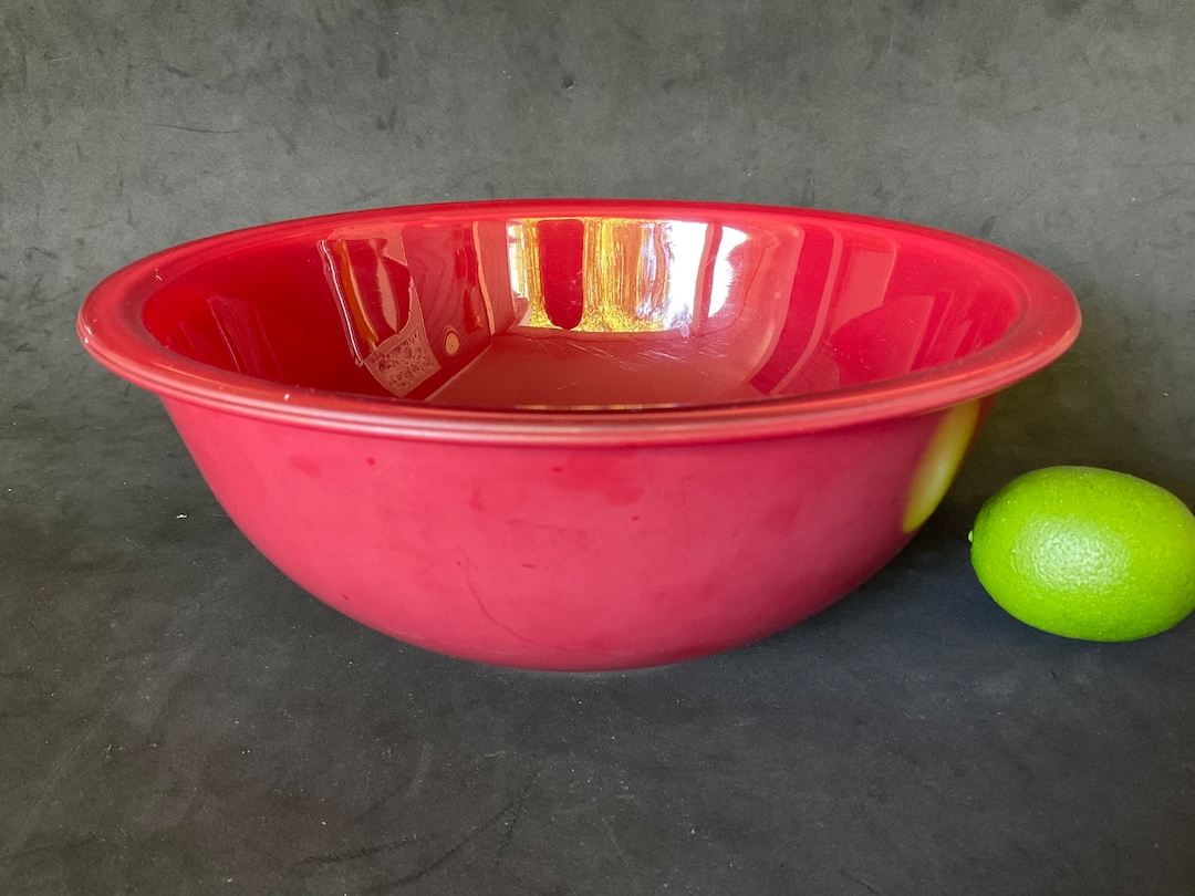 Pyrex 325 Red Mixing Bowls With Clear Base, 2.5L, Made in USA - Etsy
