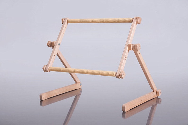 Wooden Adjustable Embroidery Stand, Scroll Frame Tapestry, Needlework ...
