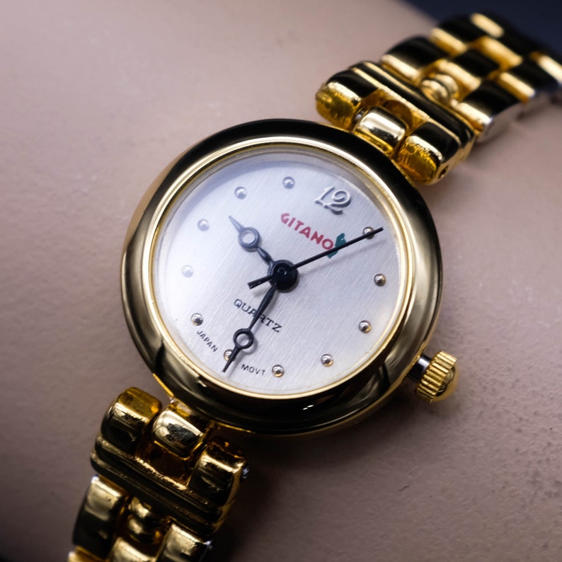 1980's Vintage Quartz Wirst Watch Retro & Ultra Unique Design ...
