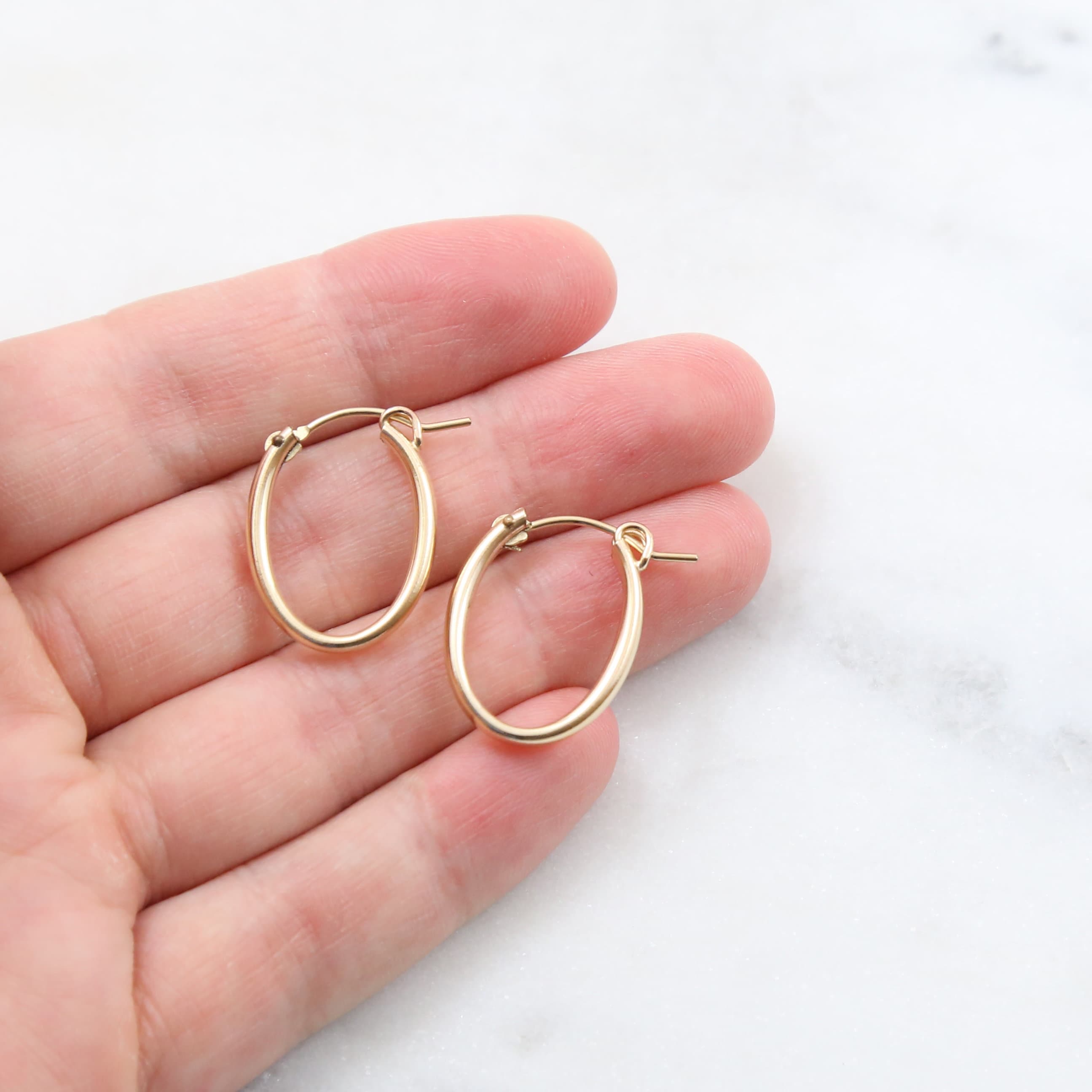 1 Pair Thick Oval Latch Click Hoops 14k Gold Filled Sterling - Etsy
