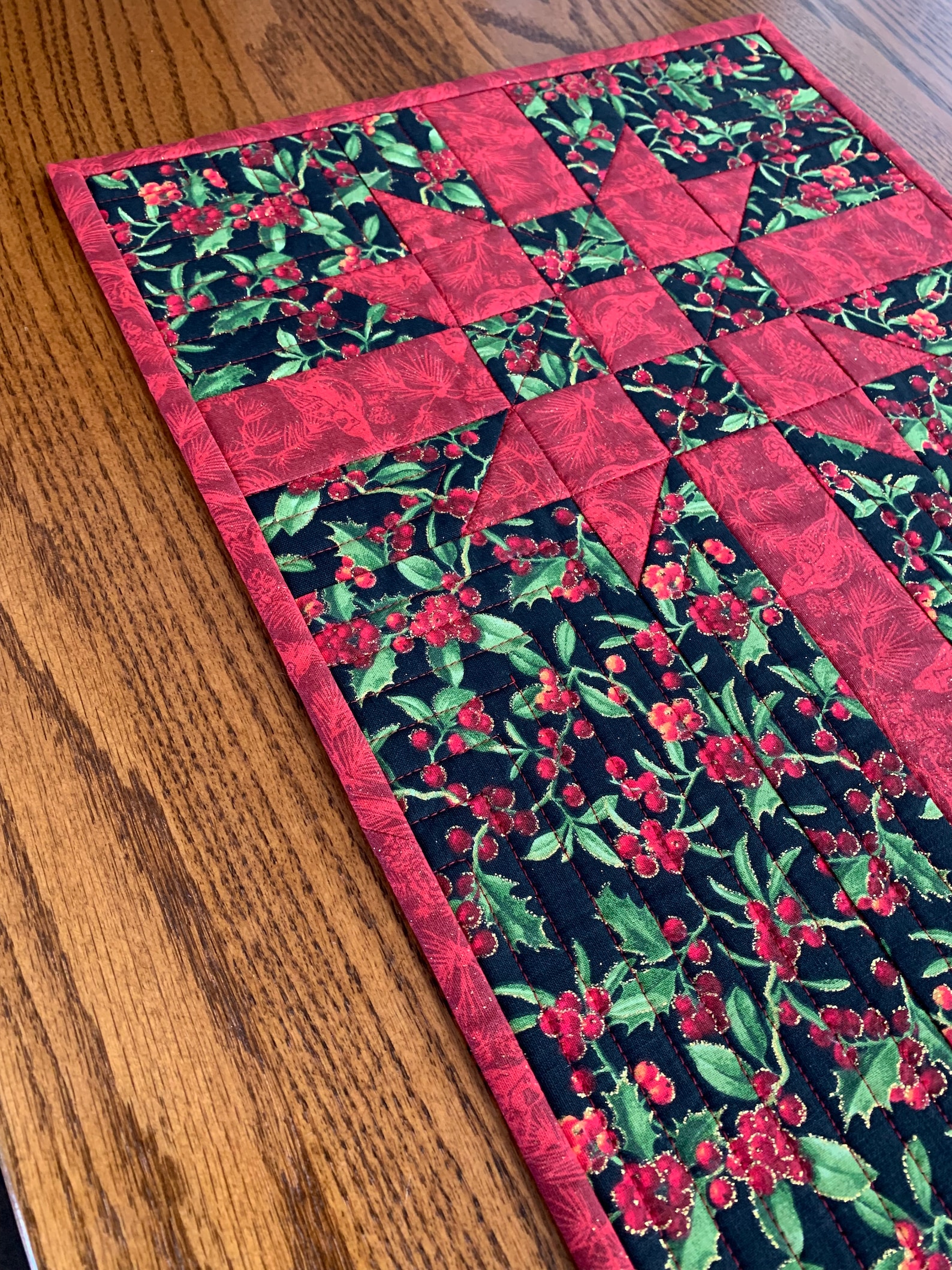 Set of 4 Quilted Holiday Placemats, Christmas Placemats, Holiday Decor ...