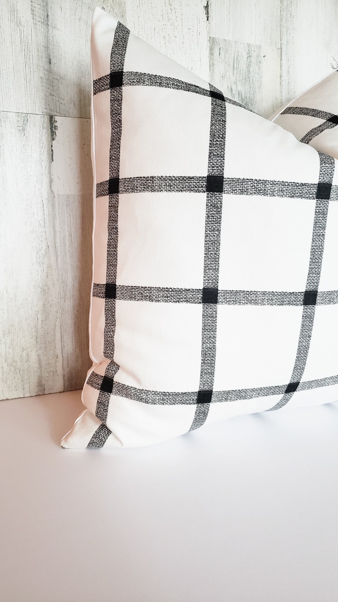 Black and White Plaid / Boho Style / Neutral Farmhouse Pillow - Etsy