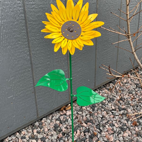 Metal Sunflower Yard Art - Etsy