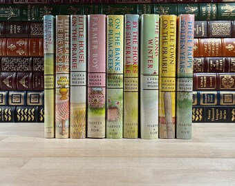 Boxed Set of Eight Laura Ingalls Wilder Scholastic Paperback Books ...