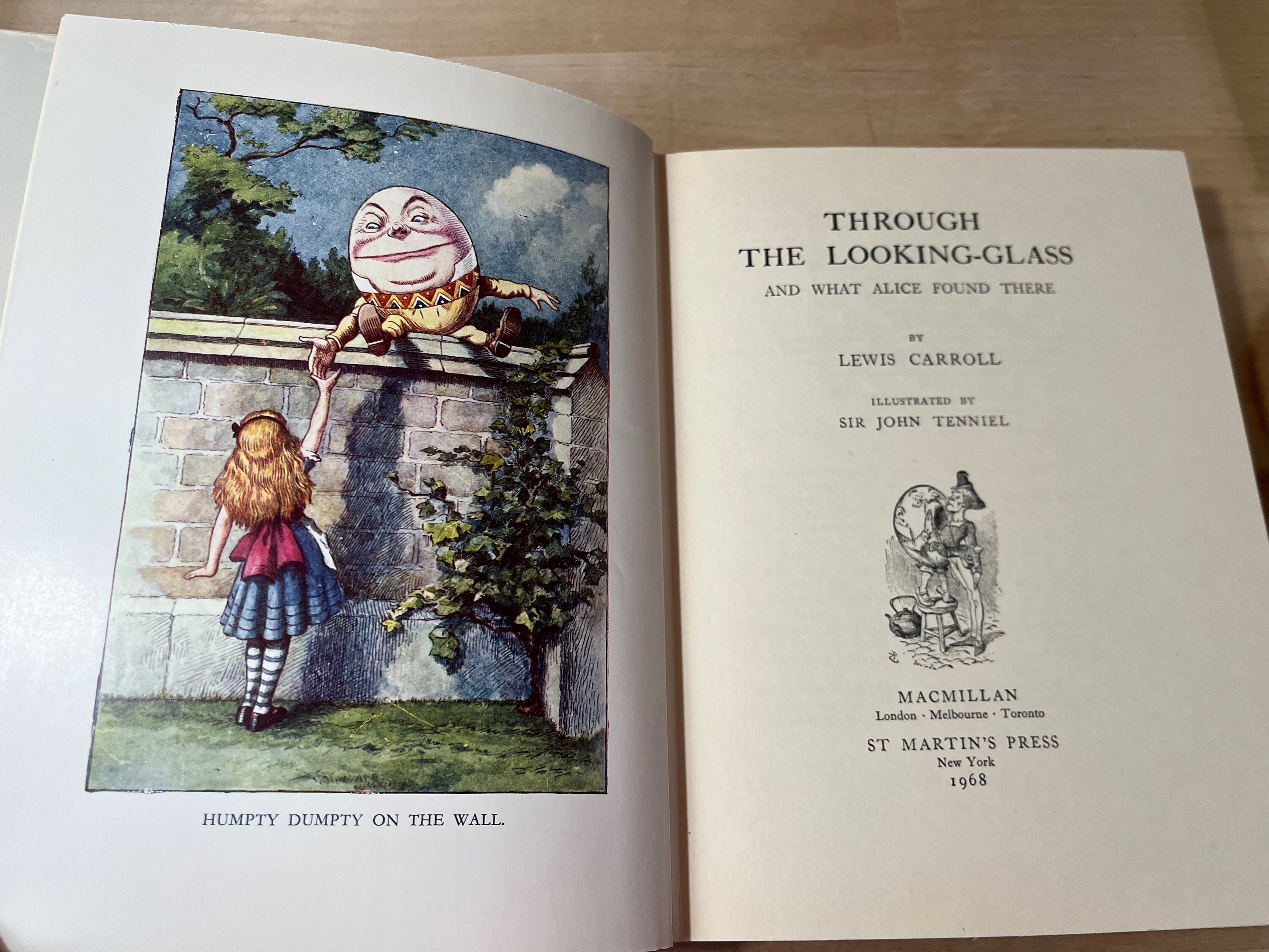 Alice in Wonderland & Through the Looking Glass by Lewis Carroll: 1970s ...