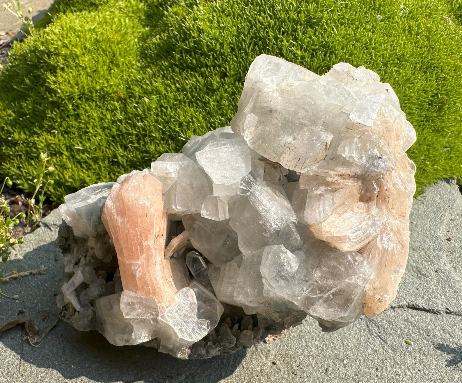 Apophyllite and Stilbite Crystal Cluster From India – Stunning Zeolite ...