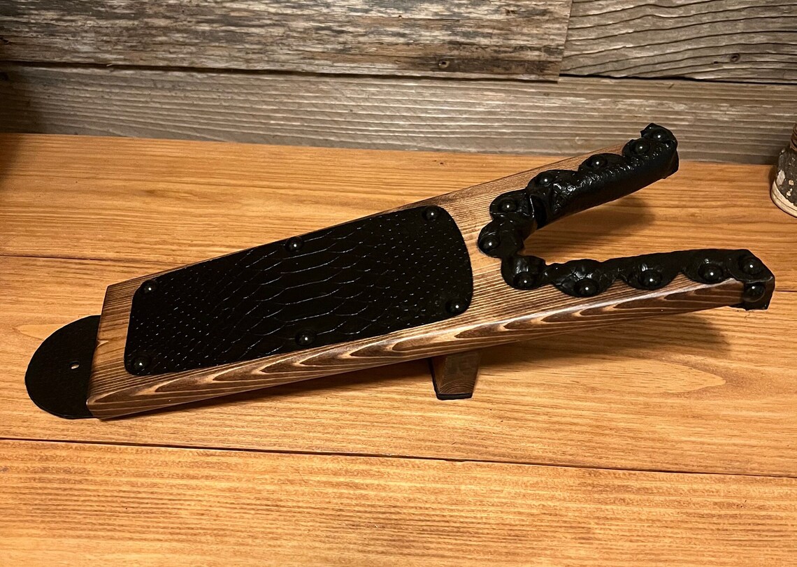 The BIG TEXAN Large, Heavy Duty Wooden Bootjack Extra Padding Black ...