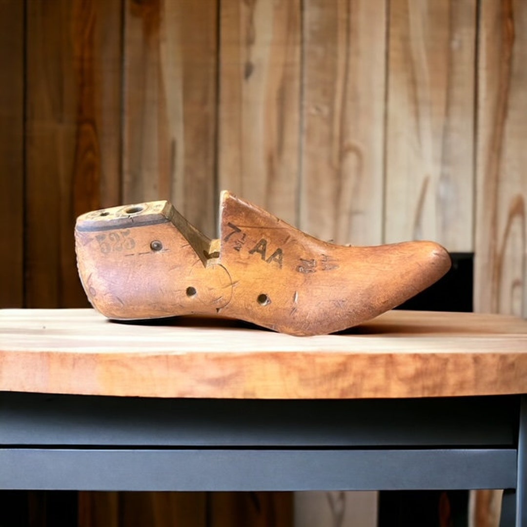 Vintage Cobbler Shoe Form Mold Last Shoe Makers Form 7 12 Aa 525 Shoe Accessory Industrial