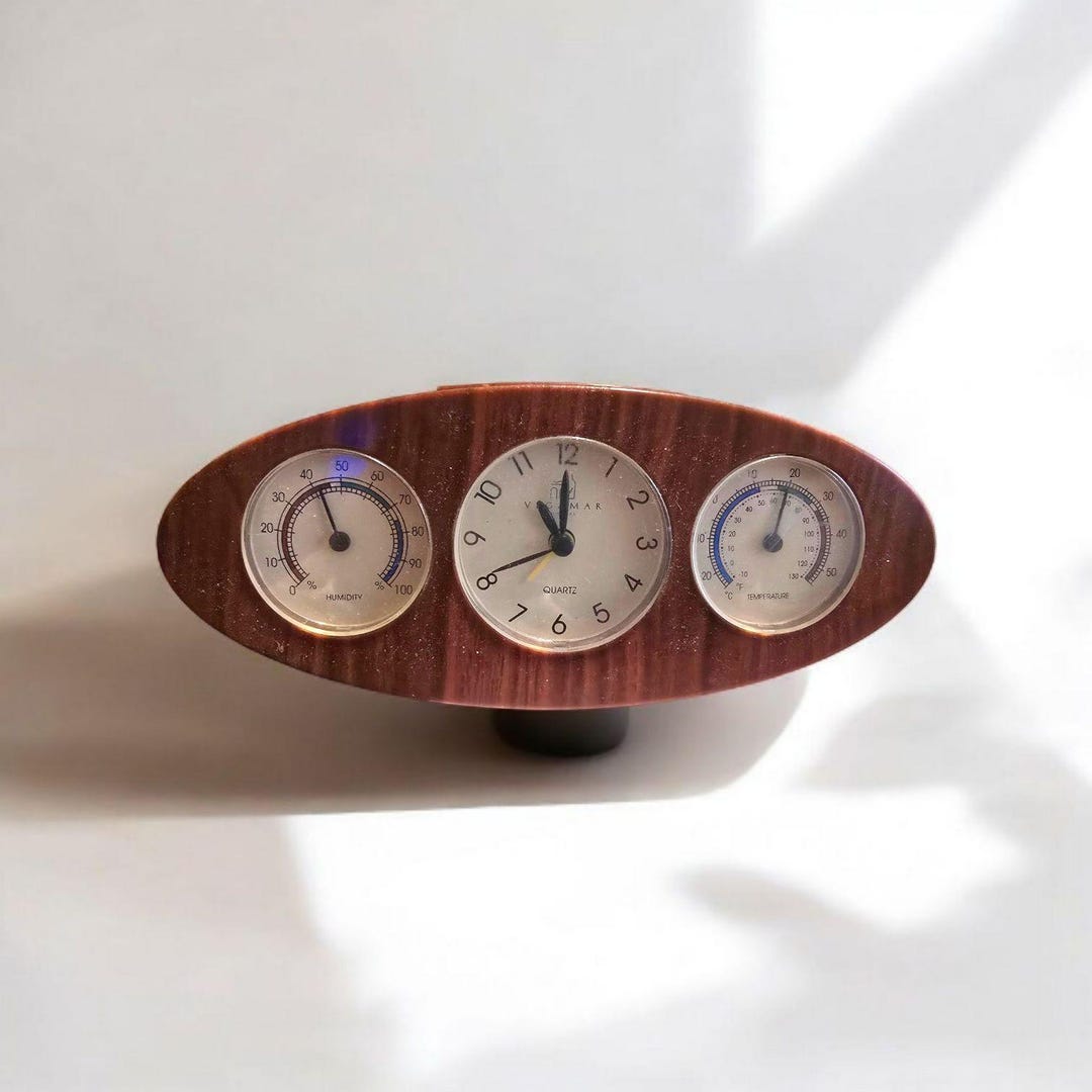 Vintage Humidity Temperature Brown Clock With Humidity & Temperature ...