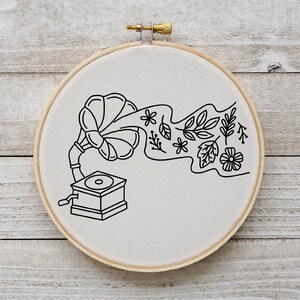 Phonograph Embroidery Pattern Gramophone Flower Embroidery Record ...