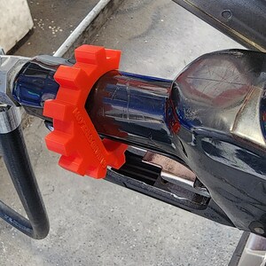 Gas Dispenser Locking Clip - Gas Your Car With Hands in Your Pocket, No ...