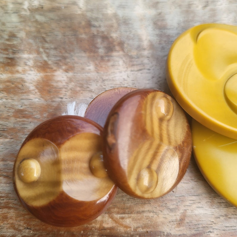 Bakelite Buttons - Etsy