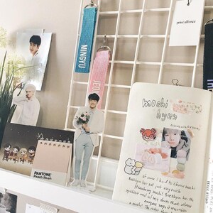 Wire Wall Grid Kpop Panel Metal Moodboard FREE CLIPS K-pop Music ...