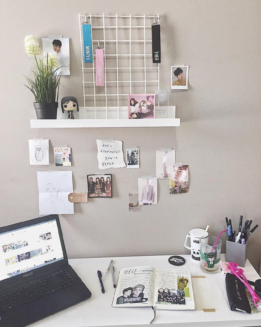 Wire Wall Grid Kpop Panel Metal Moodboard FREE CLIPS K-pop - Etsy