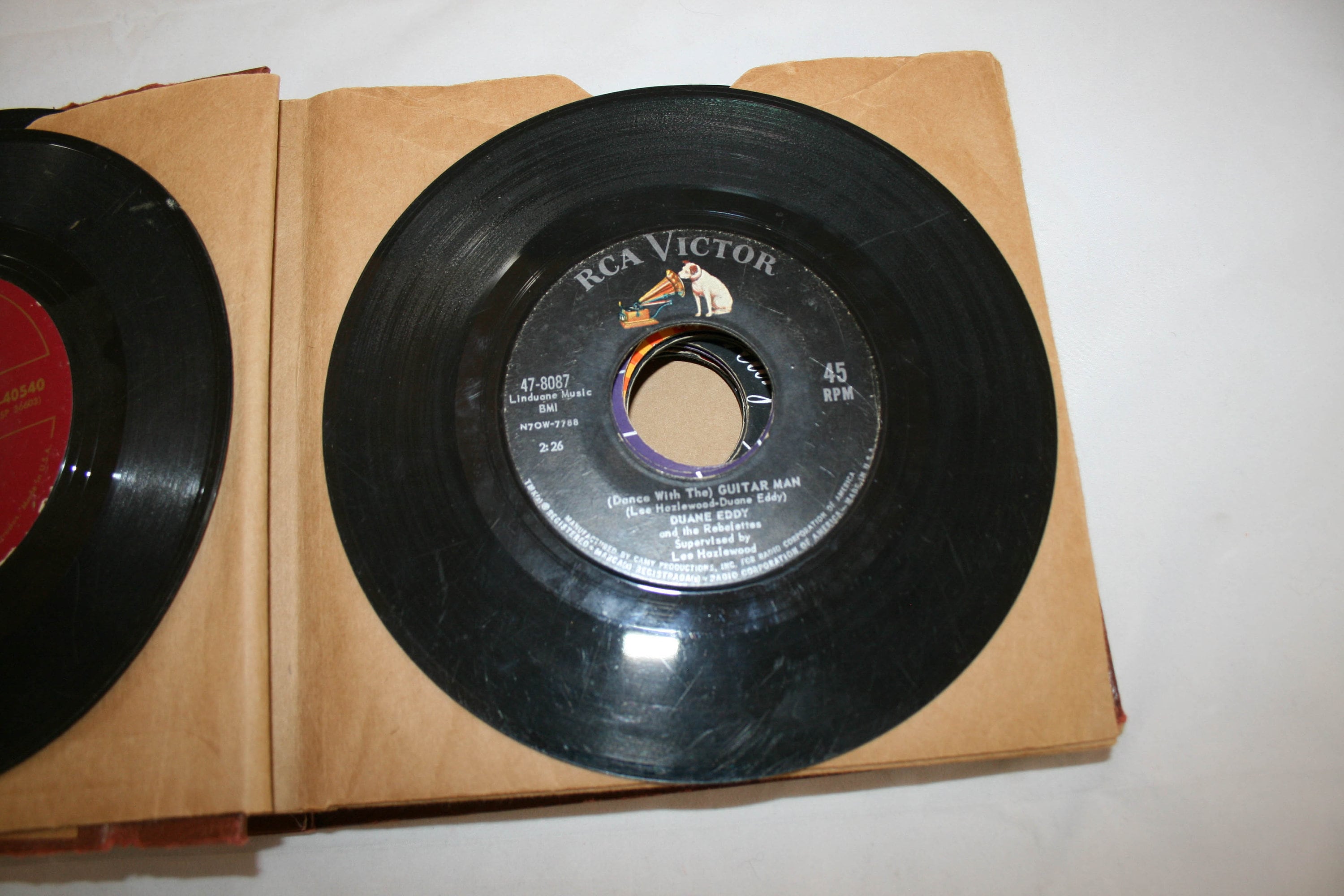 Vintage 45 RPM Storage Album With 13 Assorted 45 Vinyl Records - Etsy