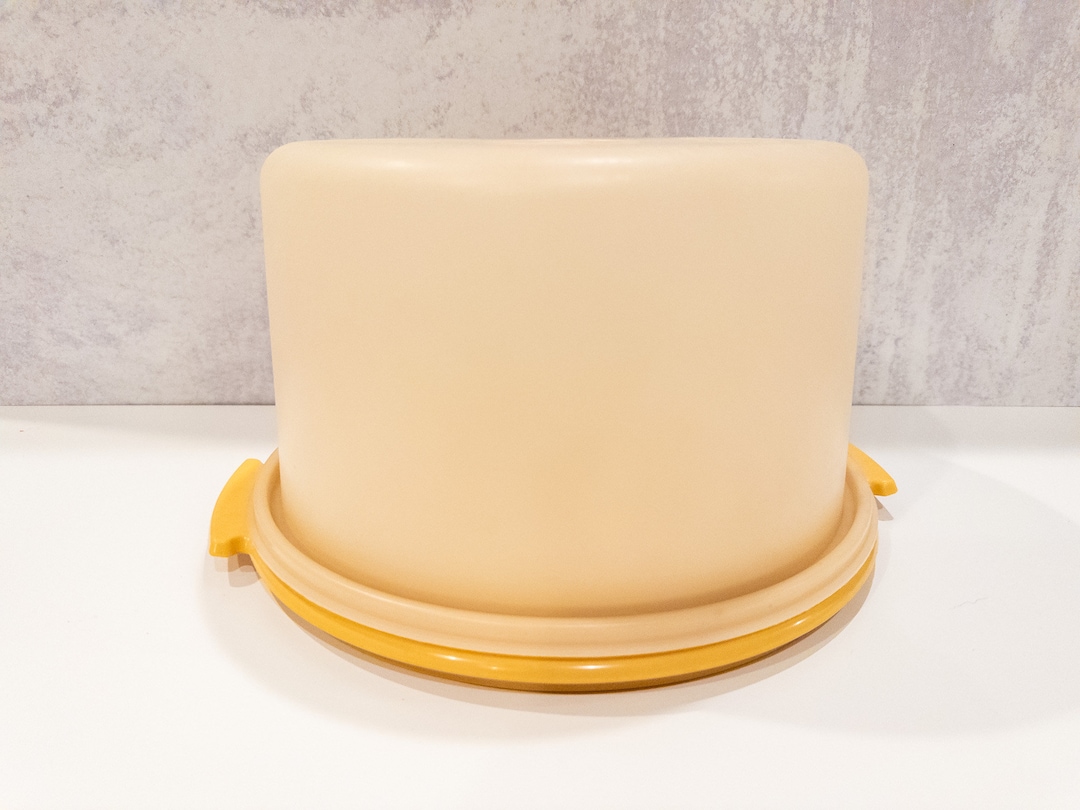 Vintage Tupperware Round Small Cake Carrier, Harvest Gold - Etsy