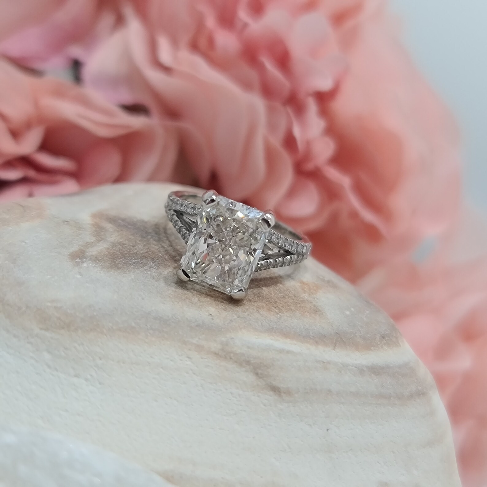 3 Carat Radiant Diamond Engagement Ring 3CT Radiant Cut | Etsy