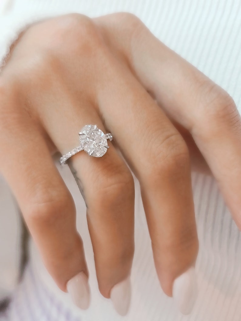 2 Carat Oval Diamond Engagement Ring 2CT Oval F VS1 CVD Lab - Etsy
