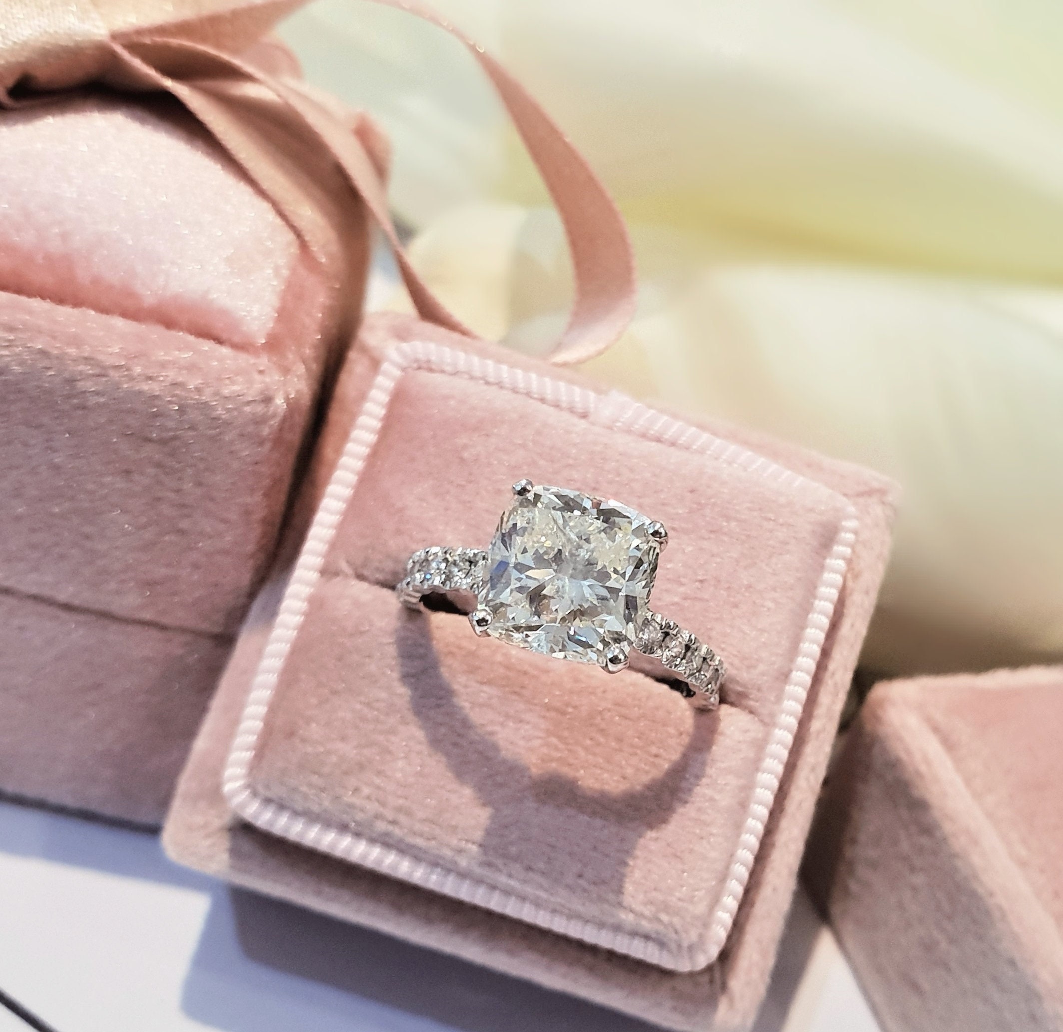 2 Carat Cushion Cut IGI Certified CVD Lab Grown Diamond low profile Engagement Ring with 0.28 carats diamond pave setting