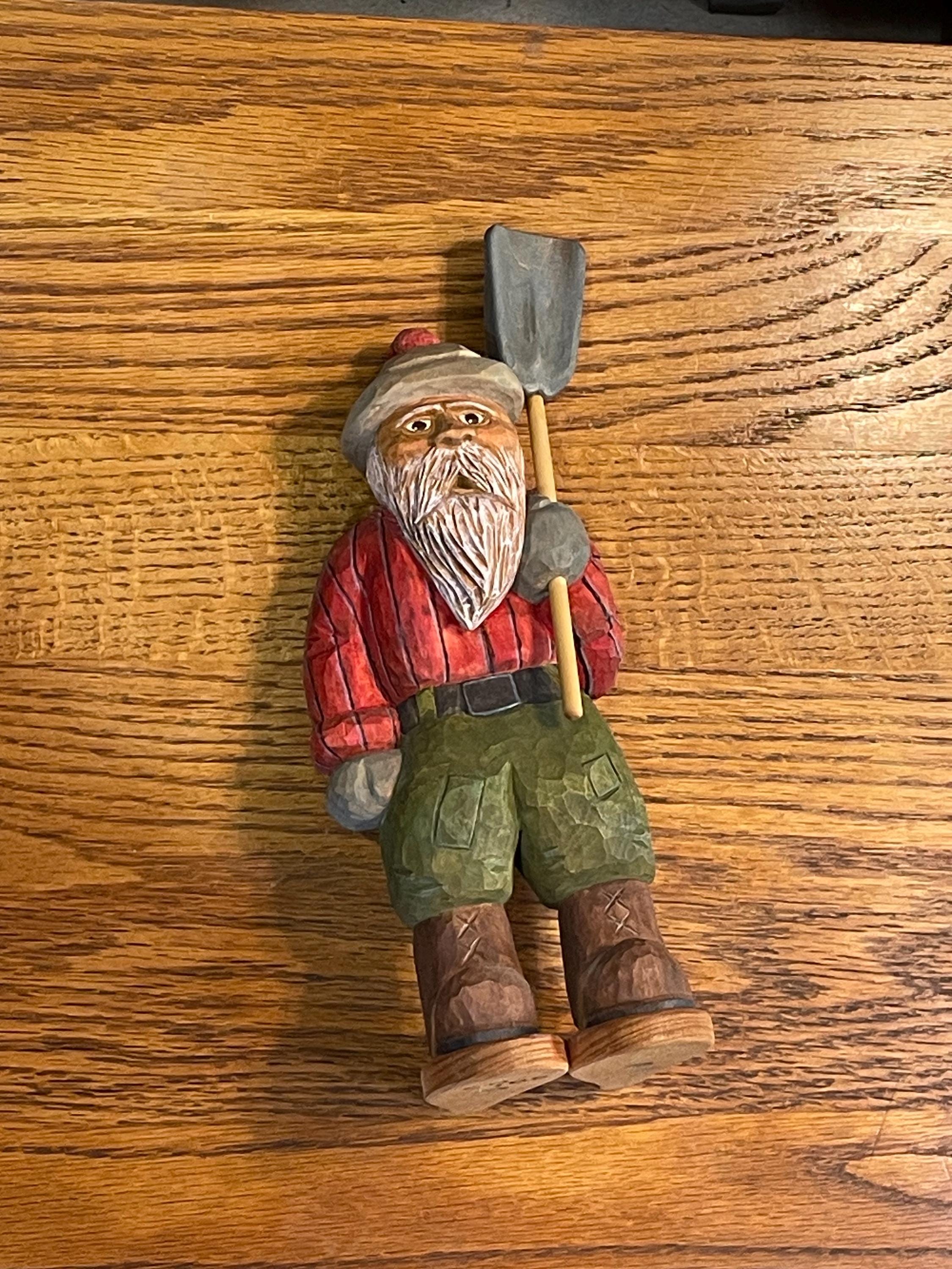 Cold Snowshoe Shoveling Santa Wood Carving Figure CH 106 Vintage - Etsy