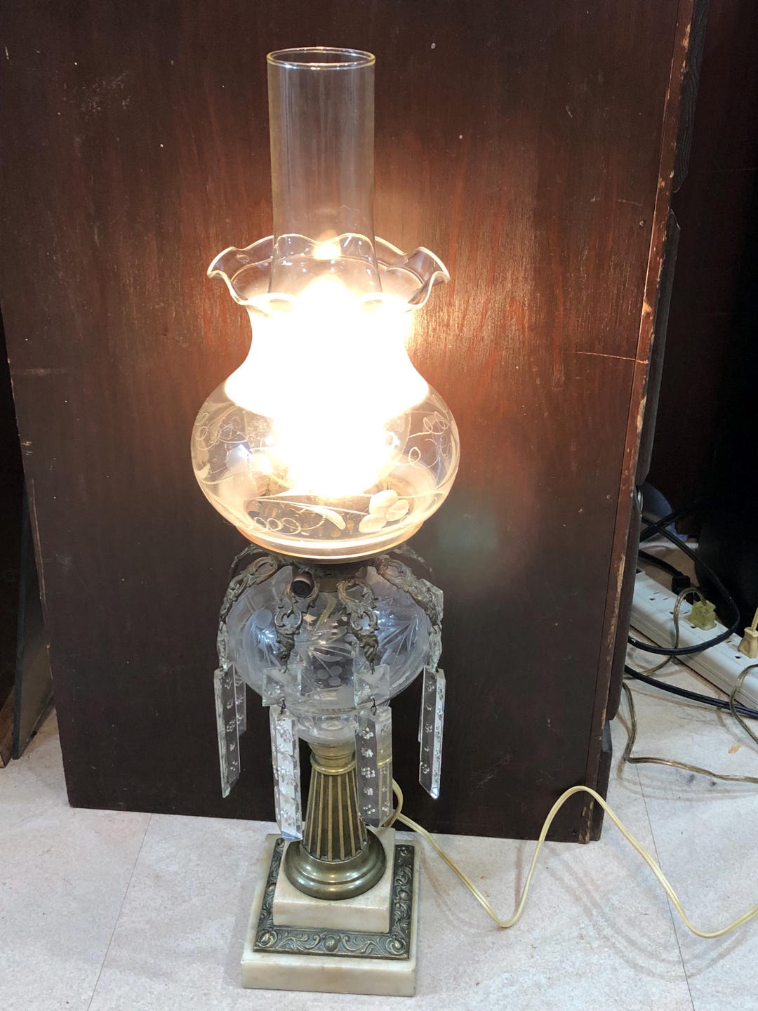 Vintage Electrified Oil Hurricane Lamp Light With Hanging Crystals ...