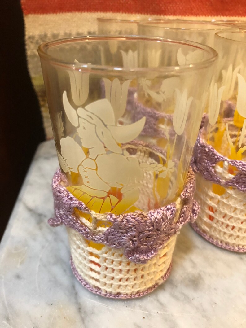 One Vintage Anchor Hocking Dutch Girl and Tulips Tall Drinking Glass ...