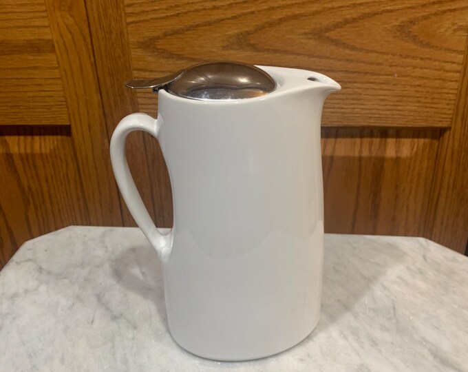 Bee House Japan, White Ceramic 56oz Tea Coffee Pot Carafe Pitcher ...