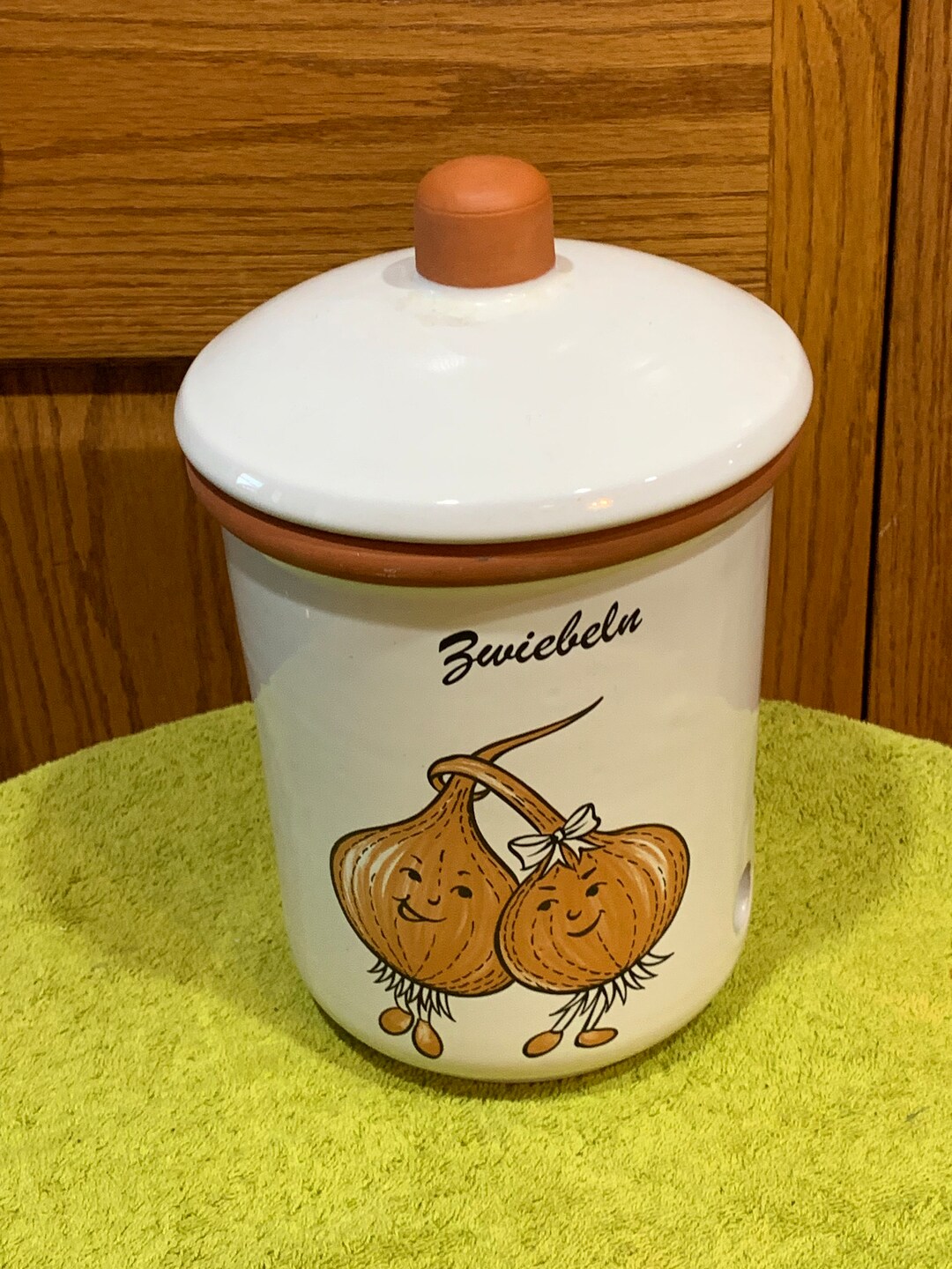 Ceramic Onion Keeper Pot Lid, Terracotta Crock Pot Jar, Rustic Pottery ...