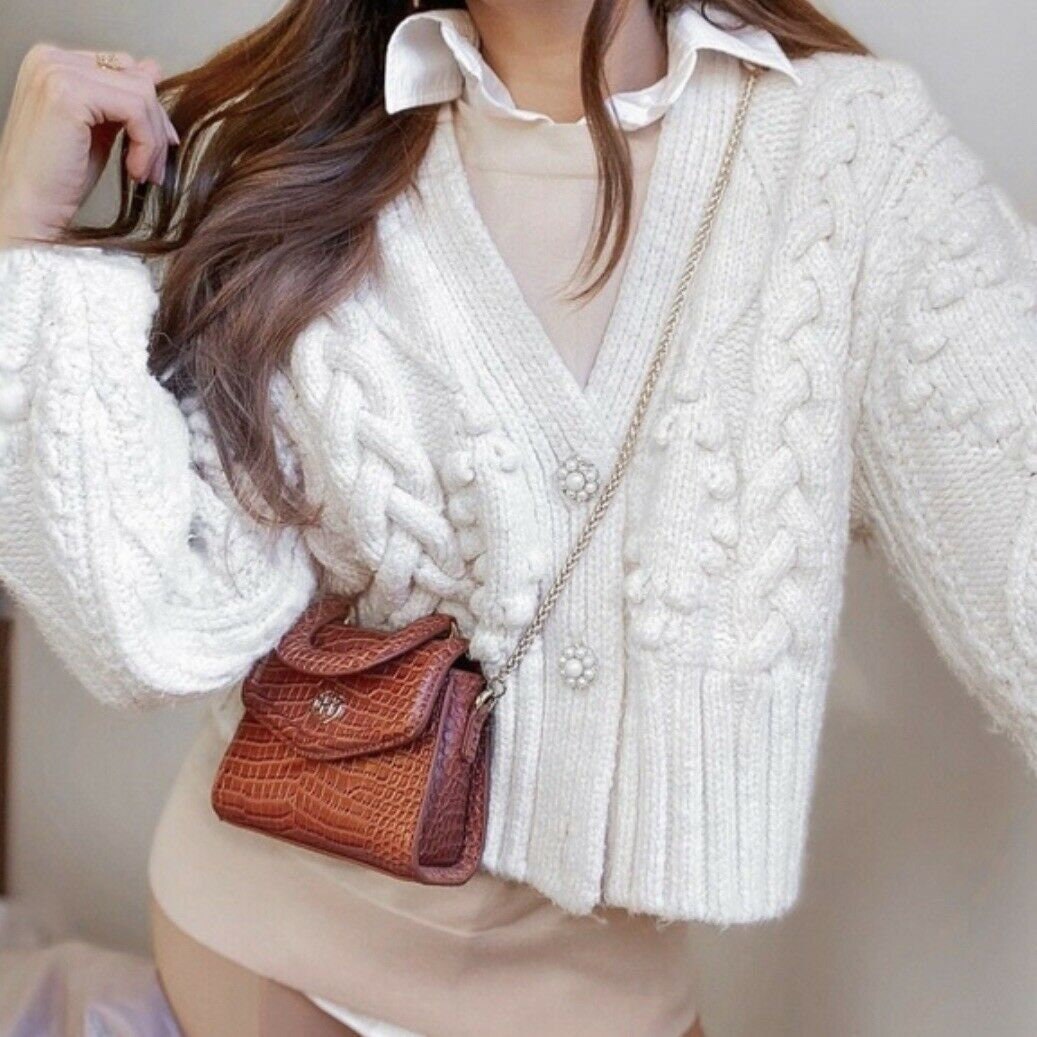 Zara White Chunky Knit Cardigan With Pearl Jewel Buttons Zara White Chunky Knit Cardigan With Pearl Jewel Buttons