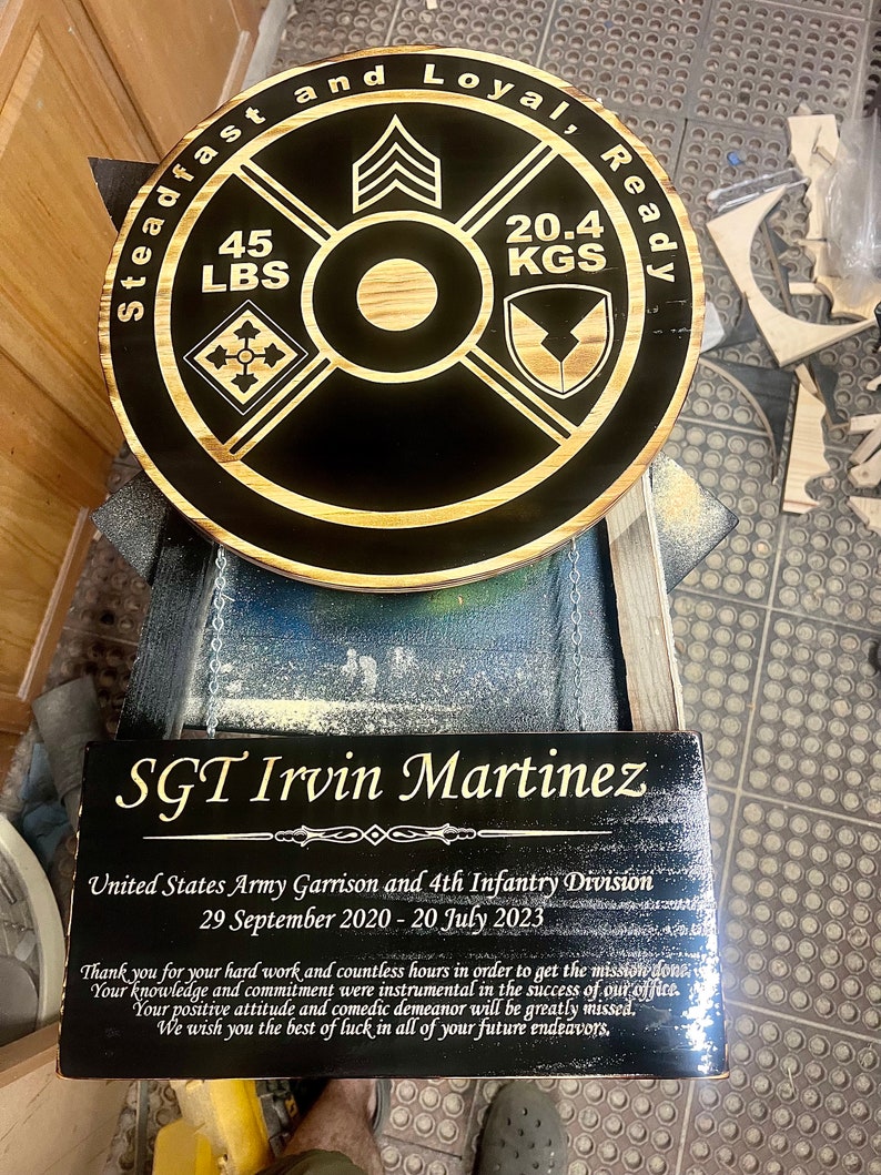 Military Weight Plate Going Away Plaque • Personalized Army Farewell ...