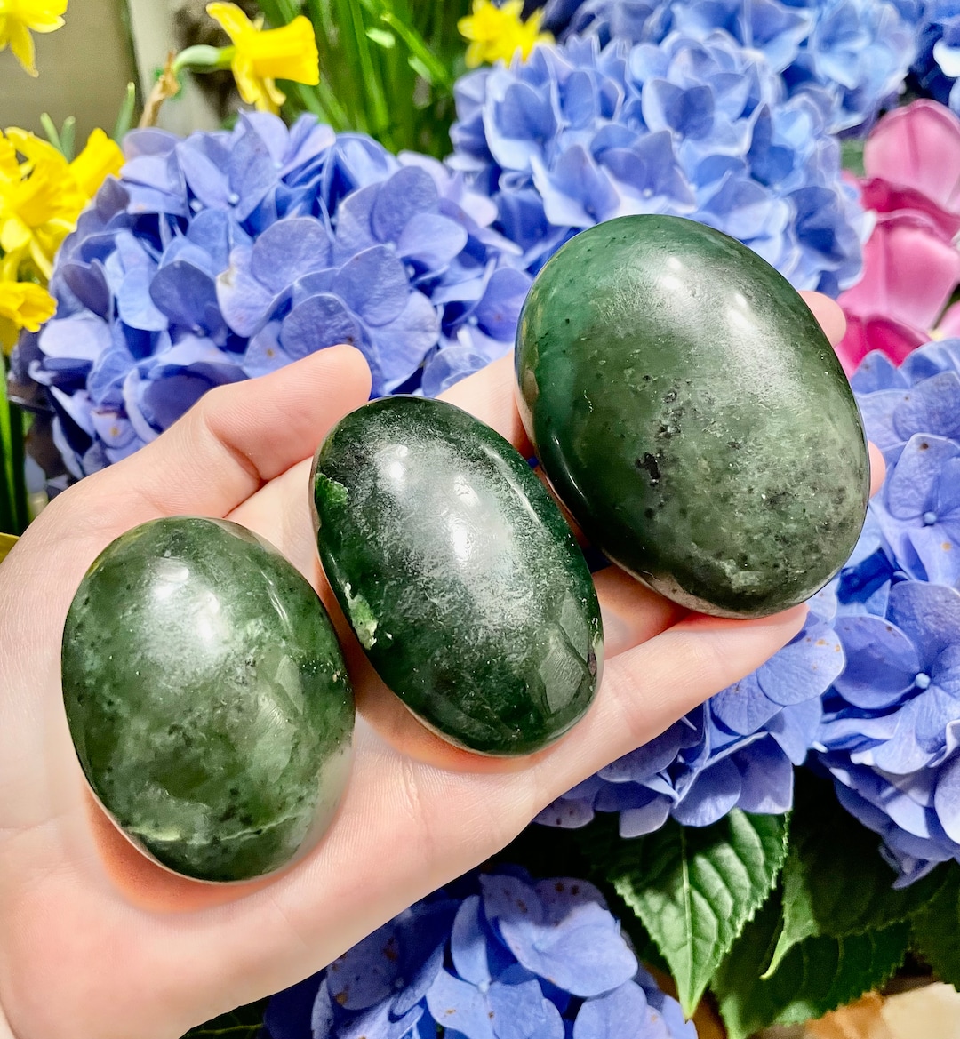 Nephrite Jade | Palm Stone | Green Crystals - Etsy