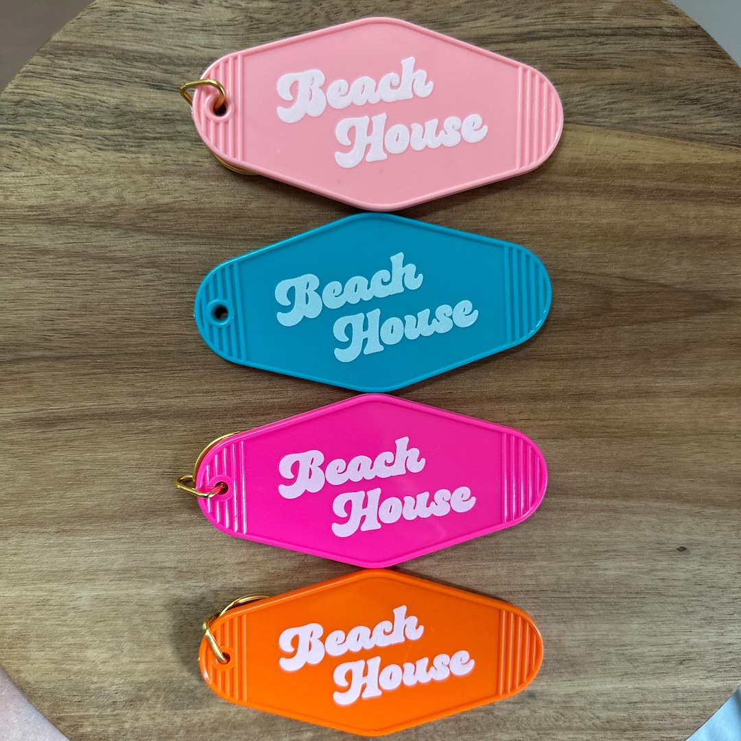 Vintage Motel BEACH HOUSE Keychain - Colorful Keychain for a Retro ...