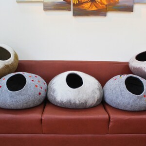 Round Design Handmade Cat Caves - Wool Cat House Made Using Pure Wool ...