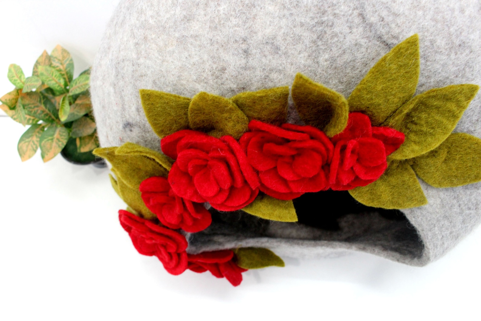 Handmade Gray Felt Cat Cave – Floral Wool Kitty Bed - Etsy