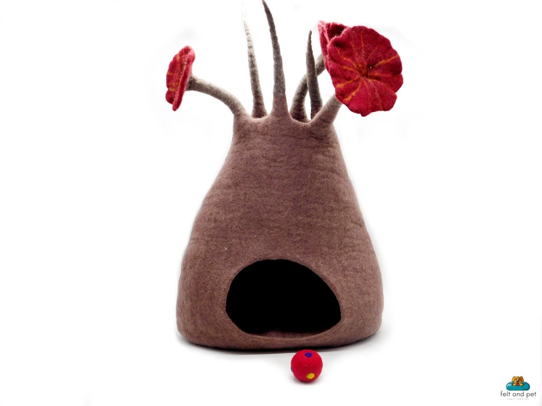 Wild Flower Felt Cat Bed Modern Design Cat Bed Comfy Wool Cat Cave ...