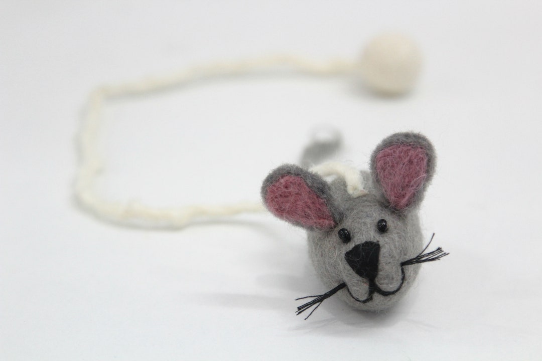 Felt Mouse Cat Toy – Handmade Wool Pet Toy, No Chemicals (4 Pieces) - Etsy