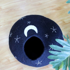 Felted Star, Moon Design Wool Cat Bed Cozy Cave for Your Cat Pure Wool ...