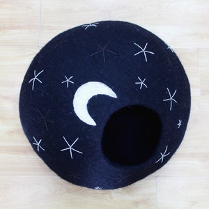 Felted Star, Moon Design Wool Cat Bed Cozy Cave for Your Cat Pure Wool ...
