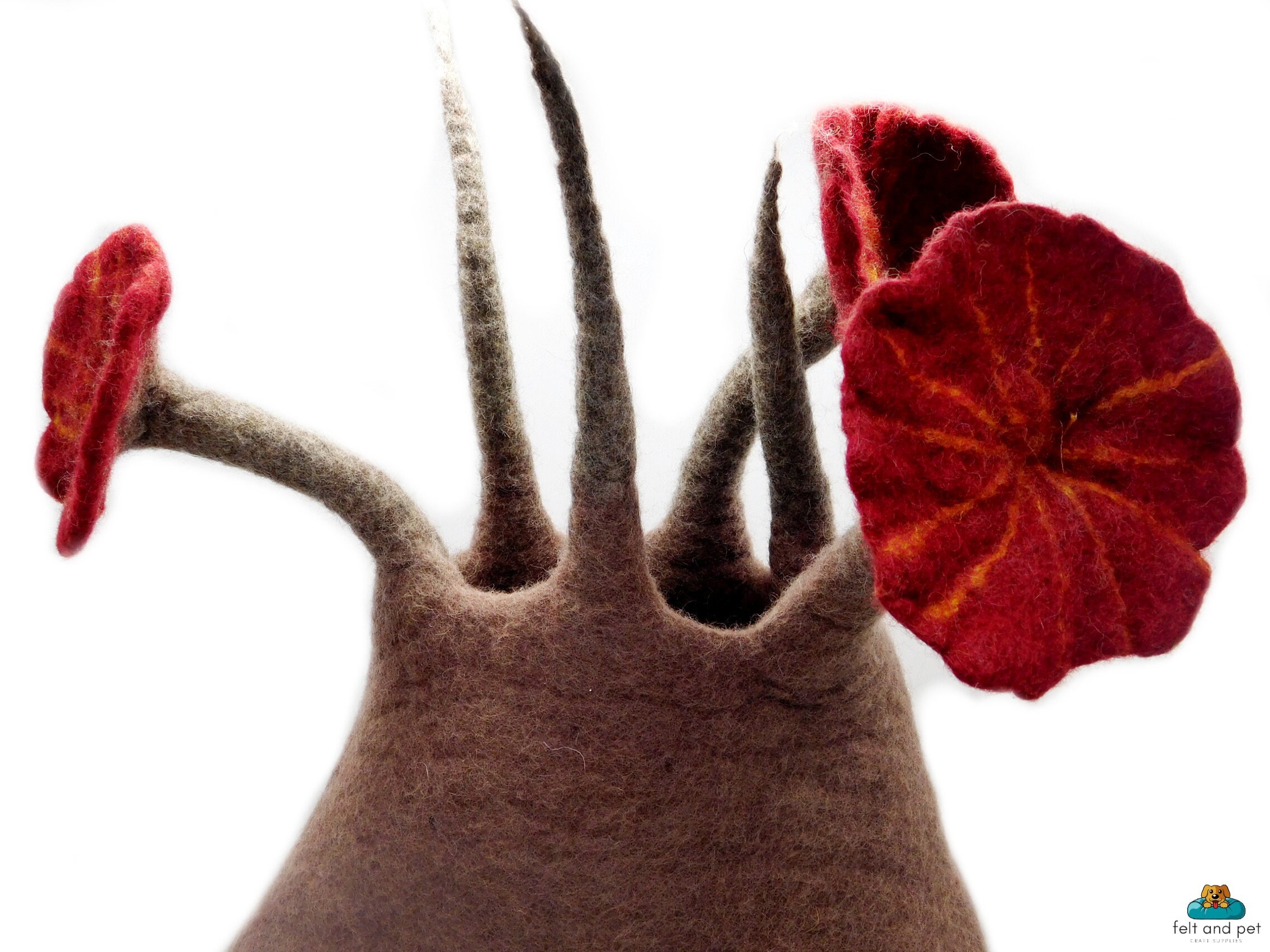 Wild Flower Felt Cat Bed Modern Design Cat Bed Comfy Wool - Etsy