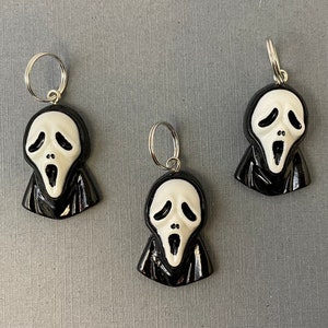 Ghostface Scream Mask Halloween Roller Skate Lace Charm Individual ...