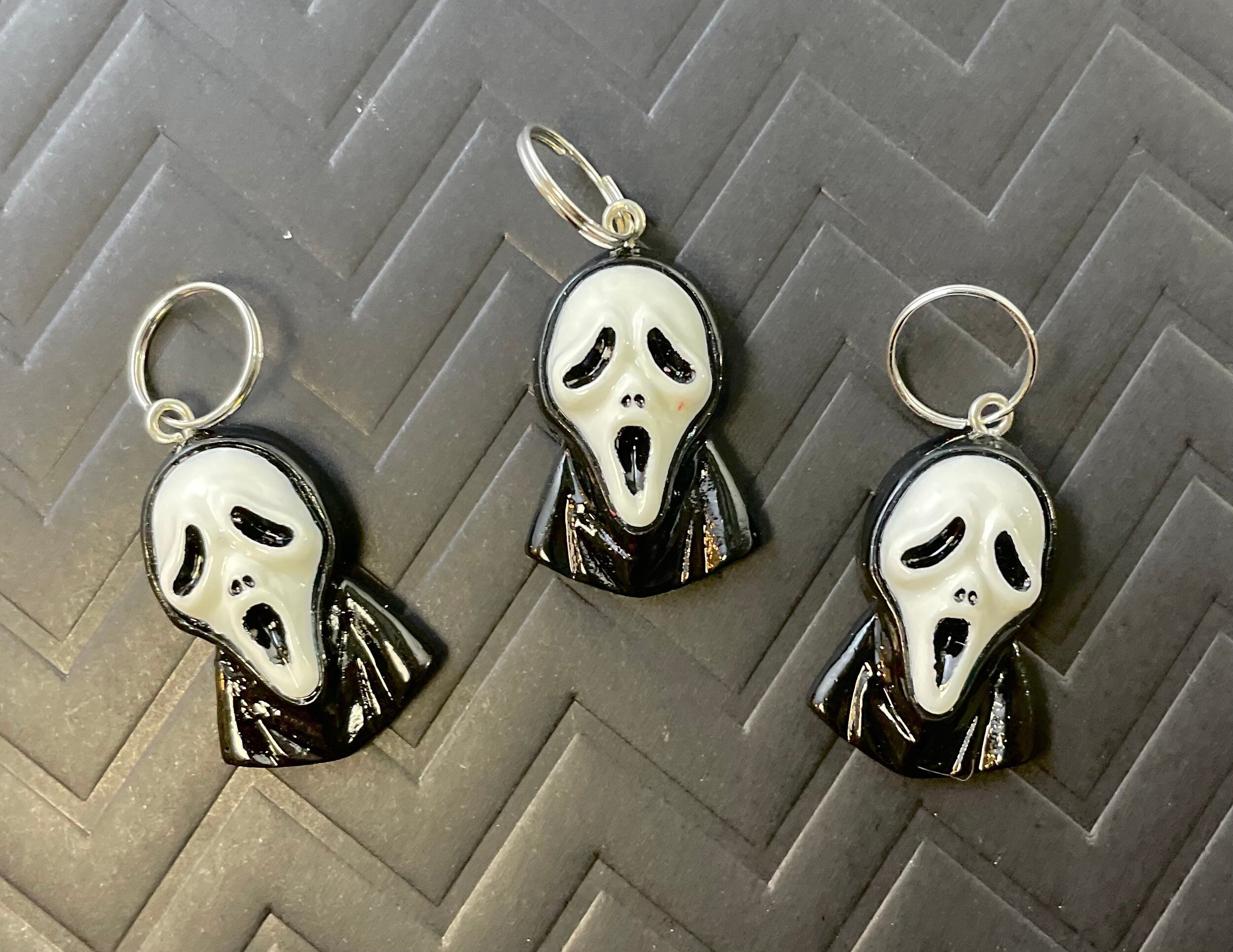 Ghostface Scream Mask Halloween Roller Skate Lace Charm | Etsy