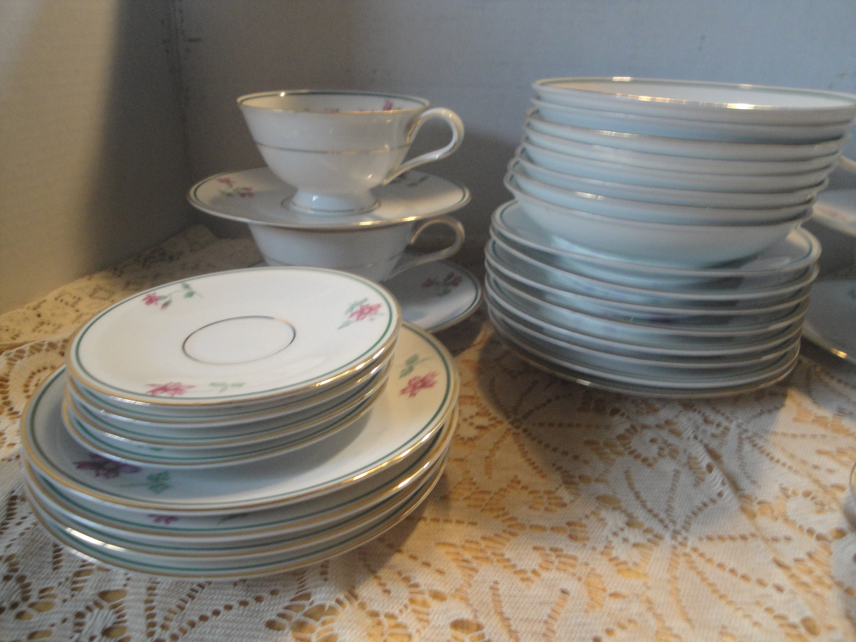 42 Pieces of Heinrich & Co. Selb Bavaria Germany Fine China - Maytime ...