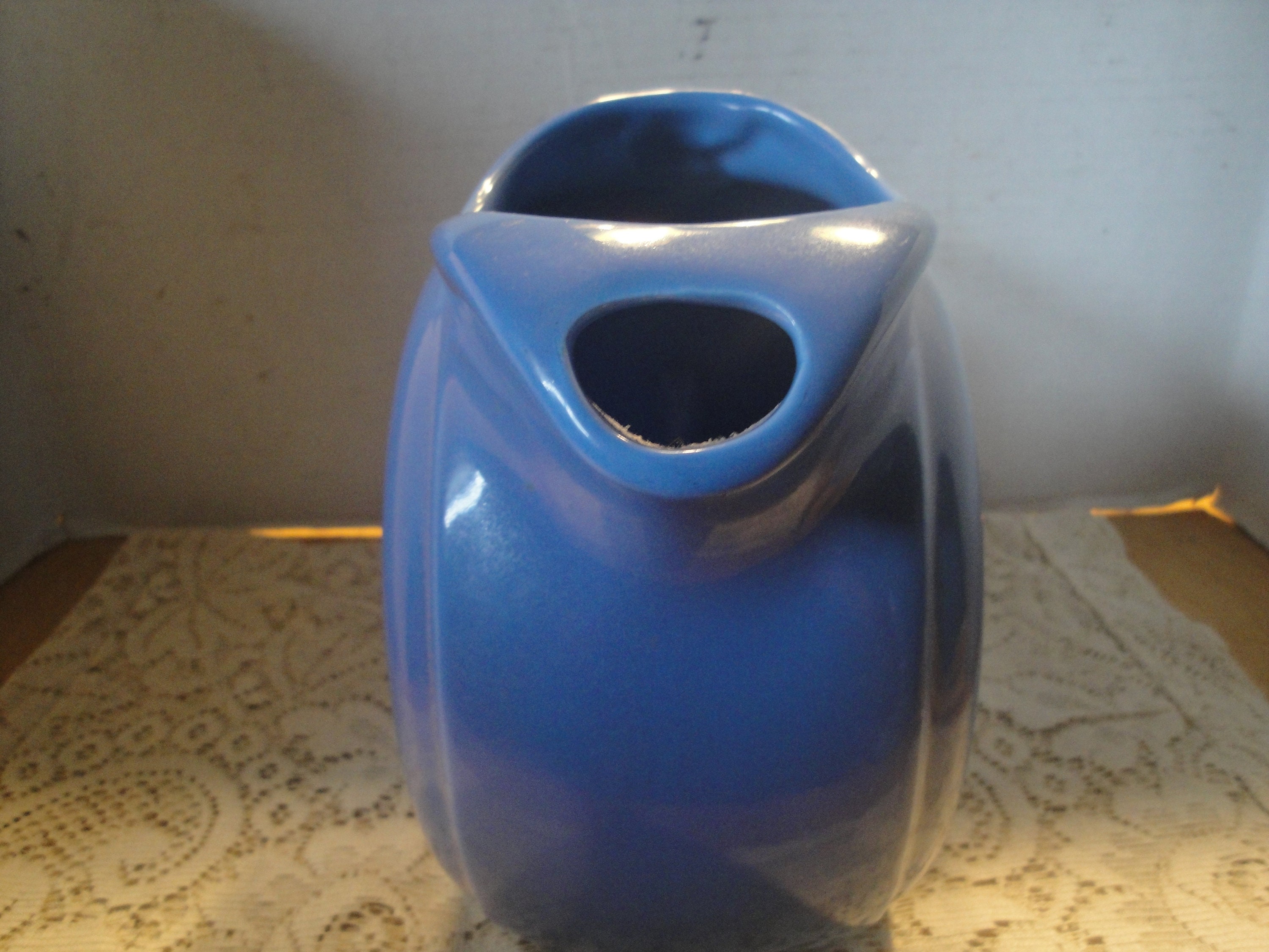 Vintage Hall USA 1950's Sky Blue Donut Pitcher With Ice Lip, Excelllent ...