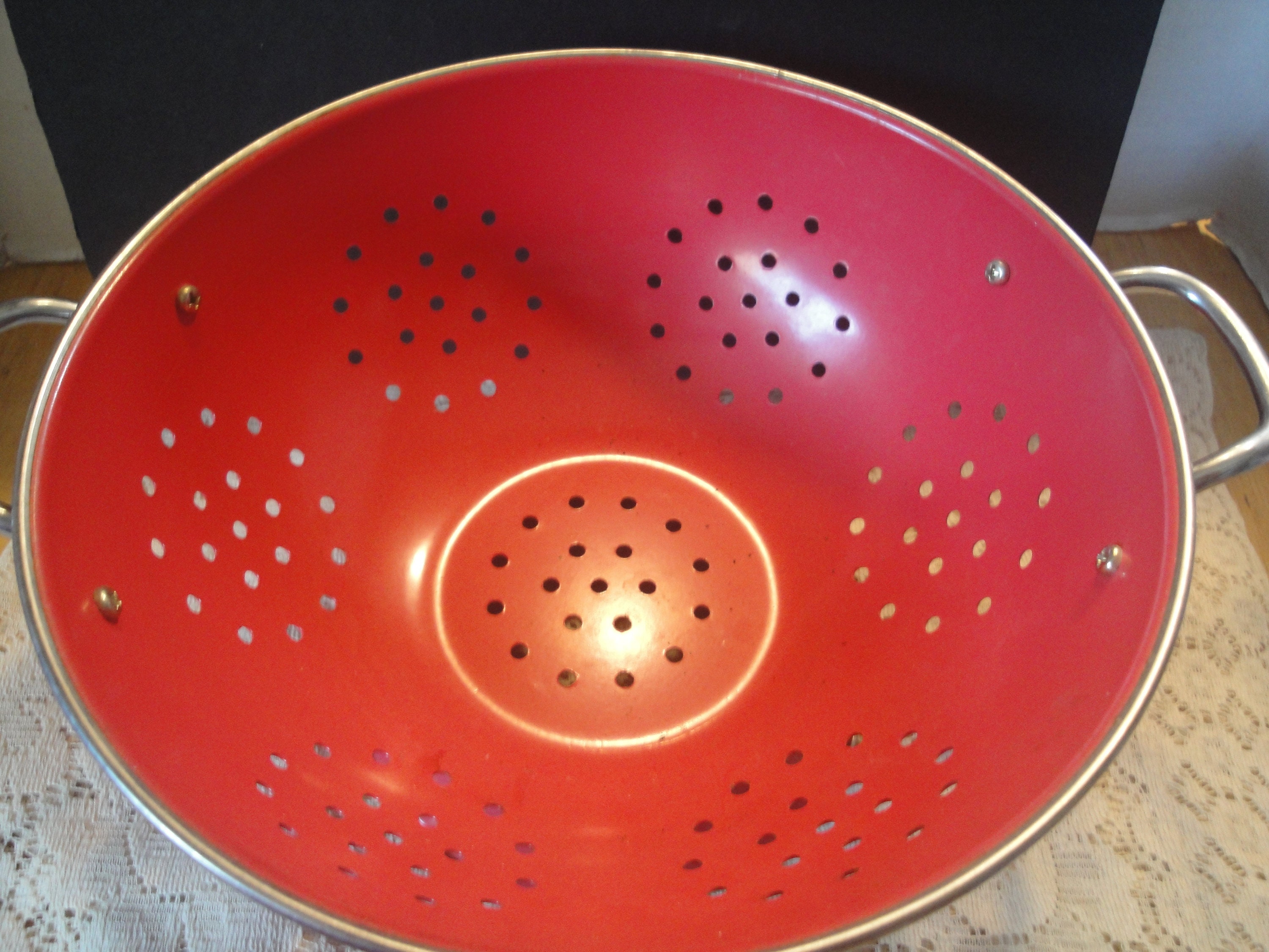 Vintage Burnt Red Enamel Colander 4 or 5 Quart Strainer/basket With ...
