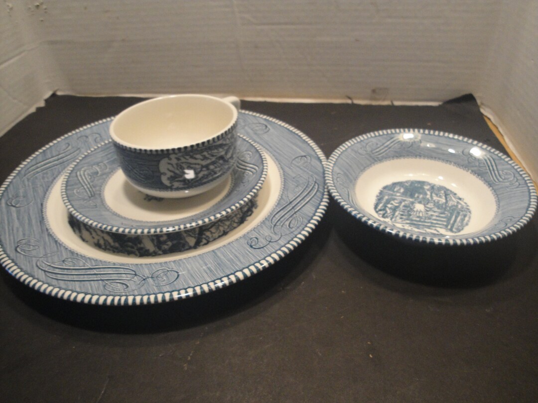 New in Box Vintage Royal China Currier & Ives Imperial Blue White 4 ...