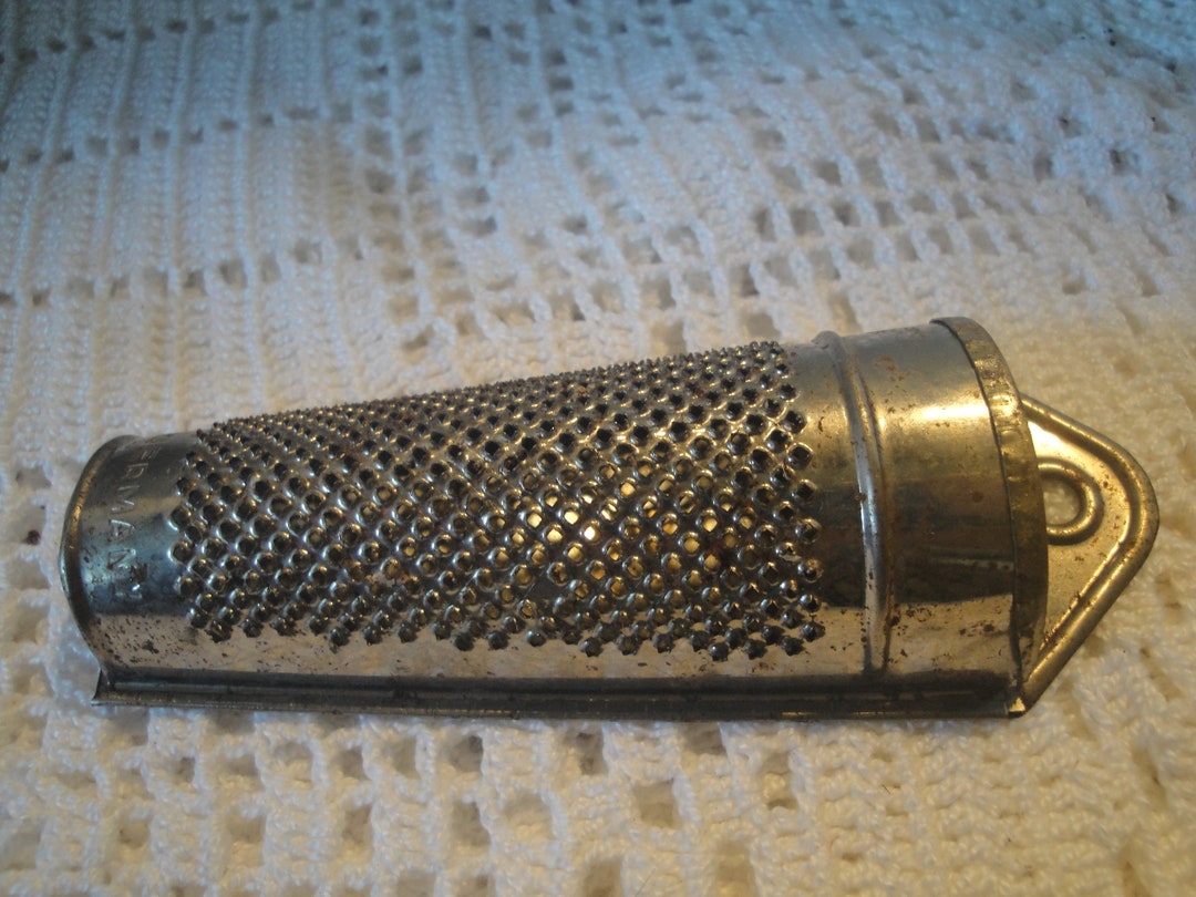 Old Tin Nutmeg Grater With Spice Box Top, Primitive Wall Hanging ...
